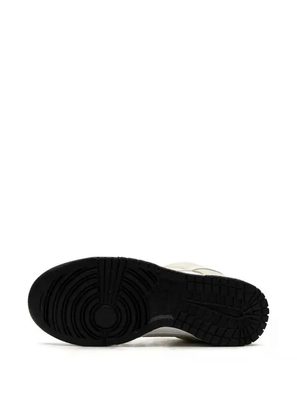 Nike Dunk Low Lx Coconut Milk Sneakers - Neutrals