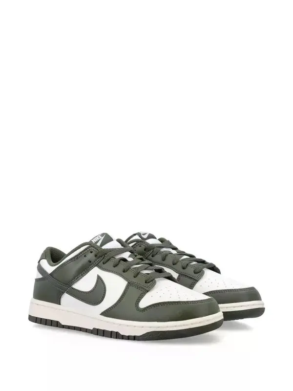 Nike Dunk Low Retro Sneakers - Grey