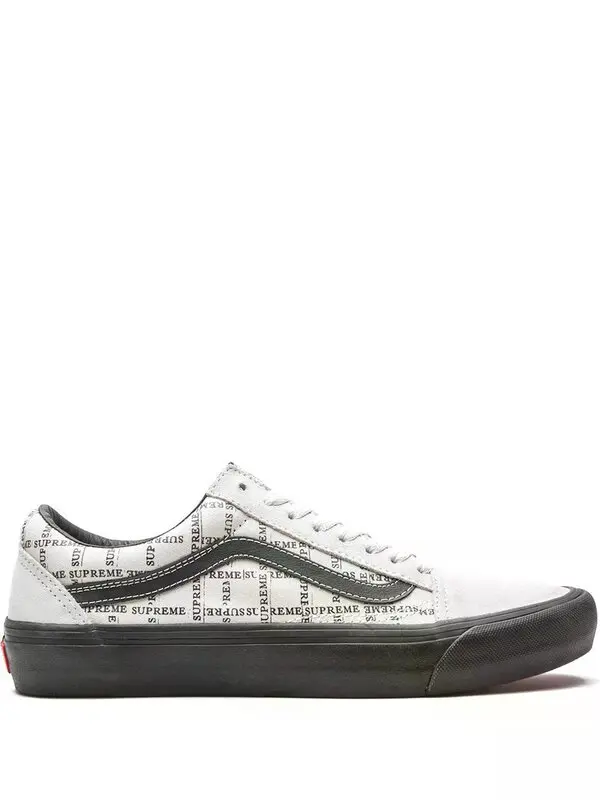 VANS X Supreme Old Skool Pro Grid-like Logo Print Sneakers - White