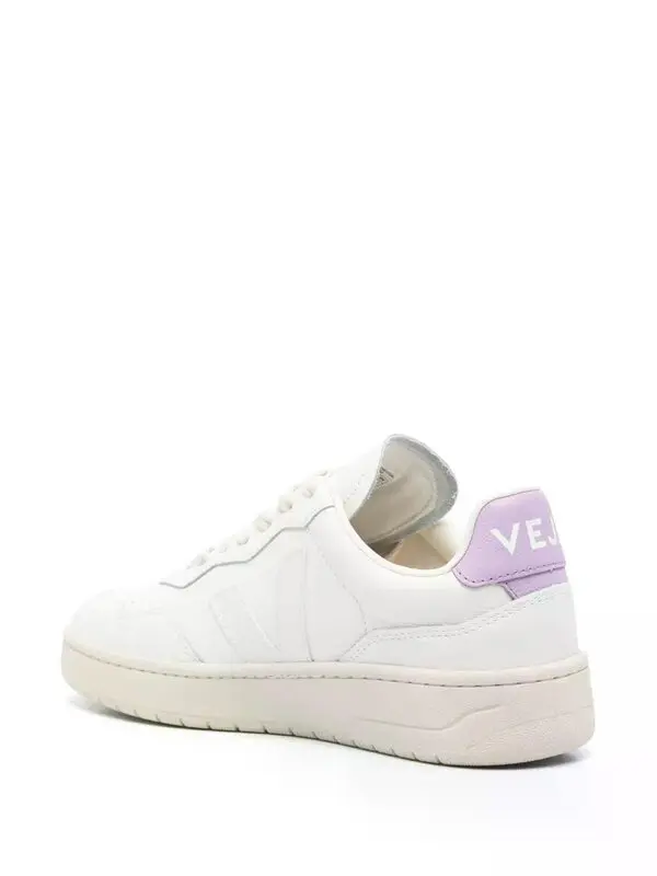 VEJA V-90 Sneakers - White
