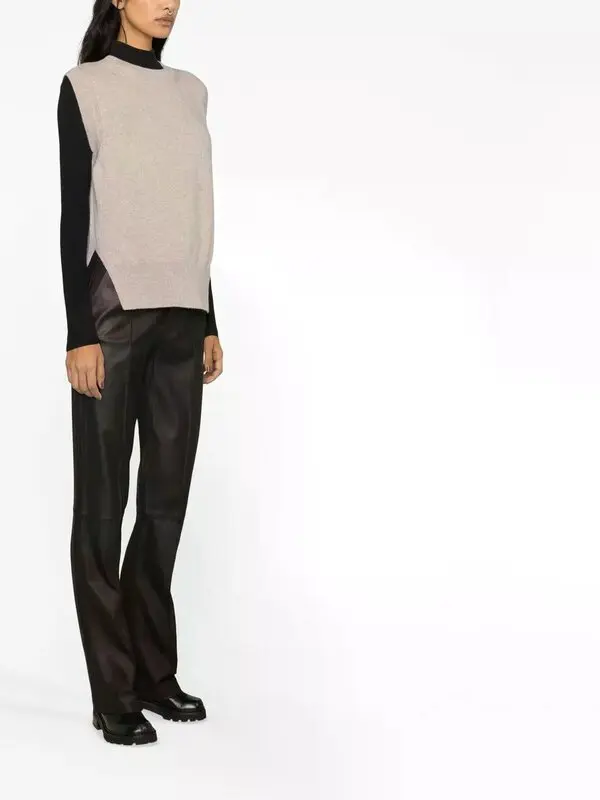 BARRIE Iconic Sleeveless Cashmere Jumper