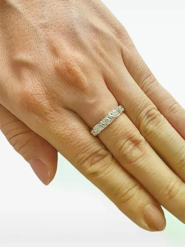 HYT JEWELRY 18kt White Gold Diamond Ring