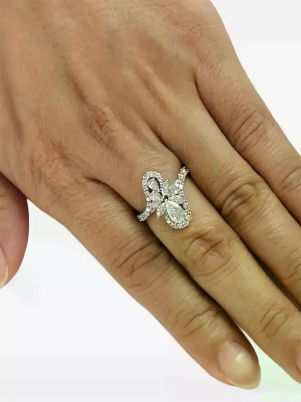 HYT JEWELRY Platinum And Diamond Ring