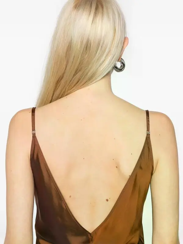 BETTTER V-neck Spaghetti Strap Tank Top