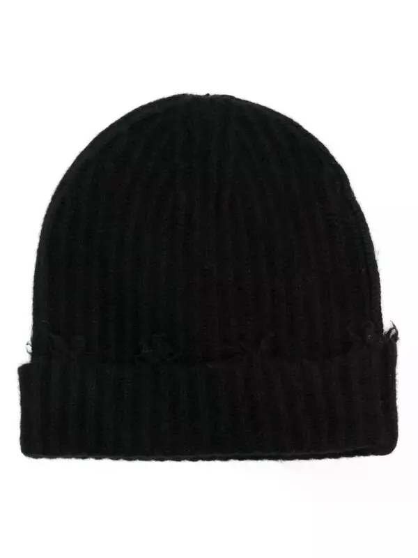 Isabel Benenato Distressed Ribbed-knit Beanie
