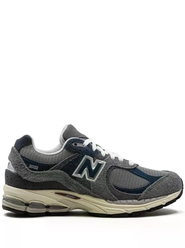 NEW BALANCE 2002r "navy" Sneakers