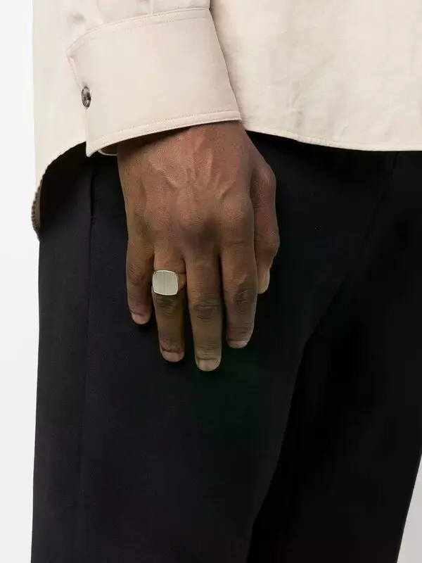 Tom Wood Cushion Satin Square Ring
