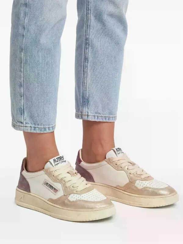 AUTRY Medalist Low Lace-up Sneakers - Neutrals