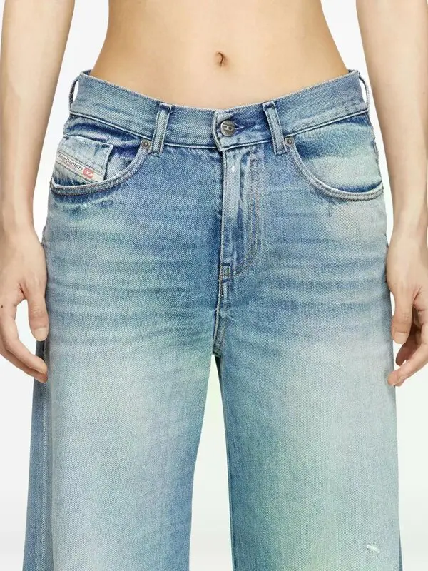 DIESEL® 1978 D-akemi Flared Jeans