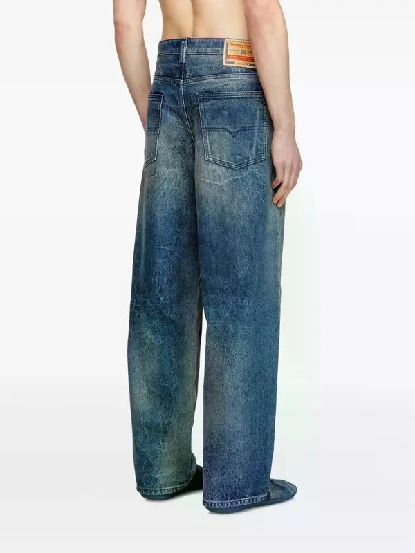 DIESEL® 2001 D-macro Jeans