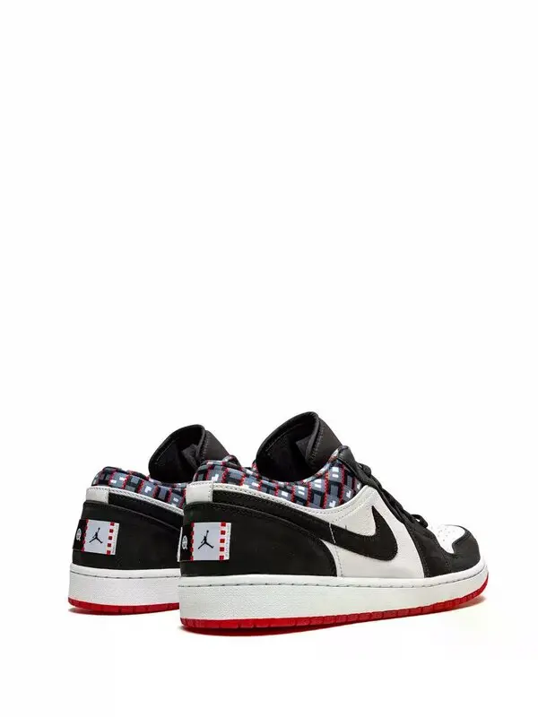 JORDAN Air 1 Low Quai 54 " White - Black
