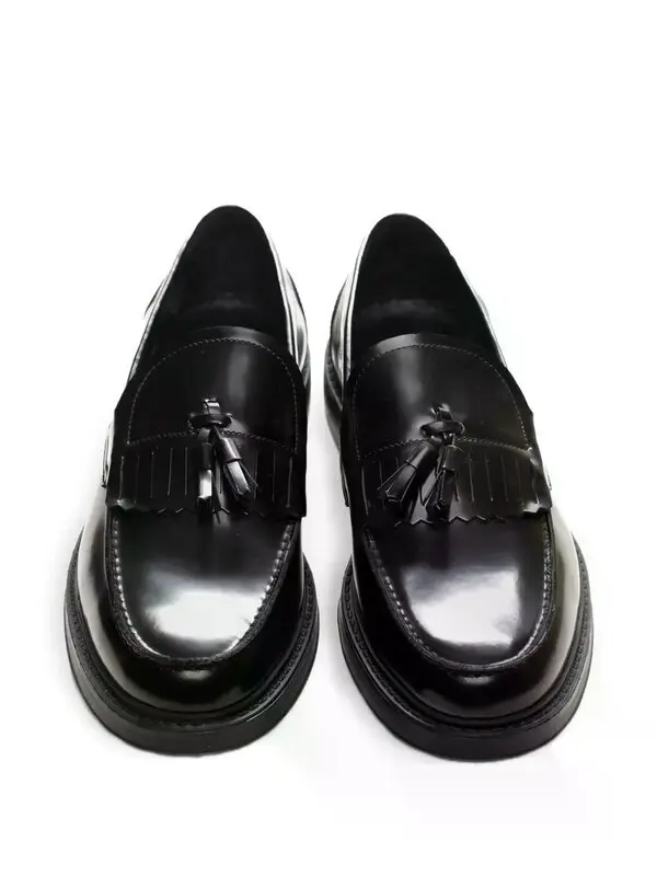 POCHE PARIS Edmond Loafers With Tassel Detail