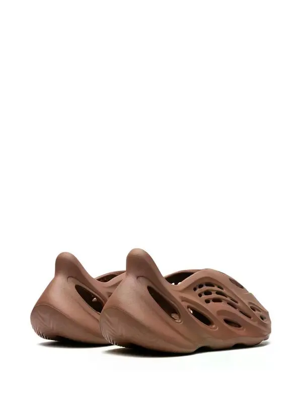 ADIDAS X YEEZY Yeezy Foam Runner "flax - Brown