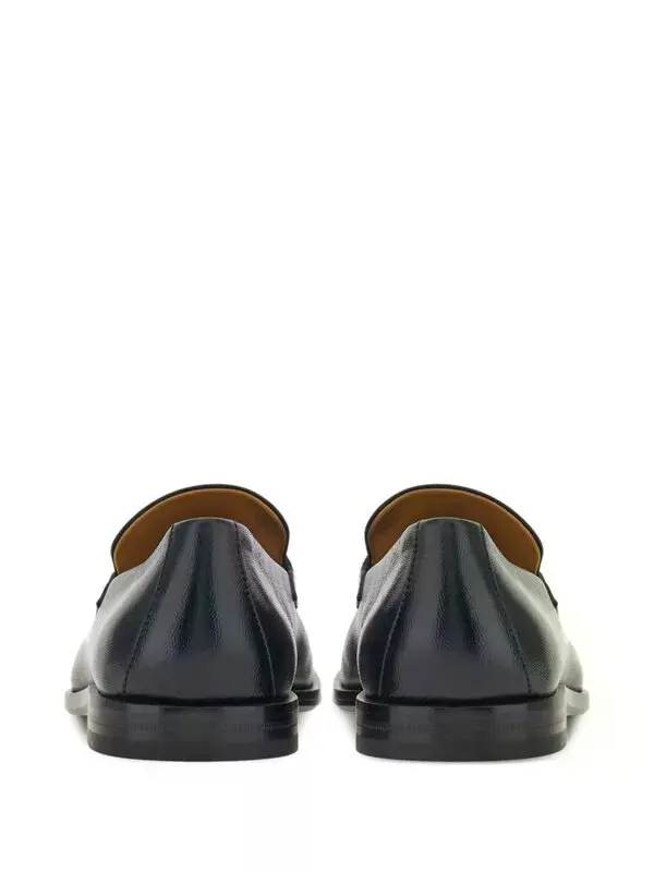 FERRAGAMO Gancini Plaque Leather Loafers - Black