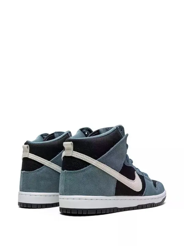 Nike Dunk High Sneakers - Grey