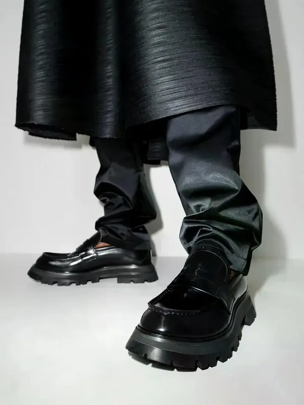 Alexander McQueen Wander Leather Loafers