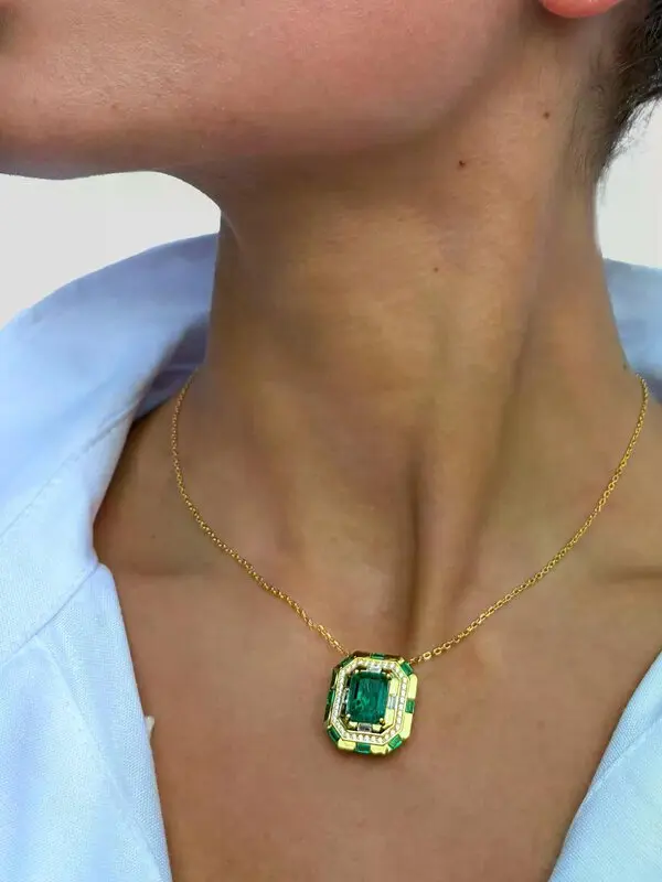 JUWELINA PARIS Emerald And Diamond Necklace