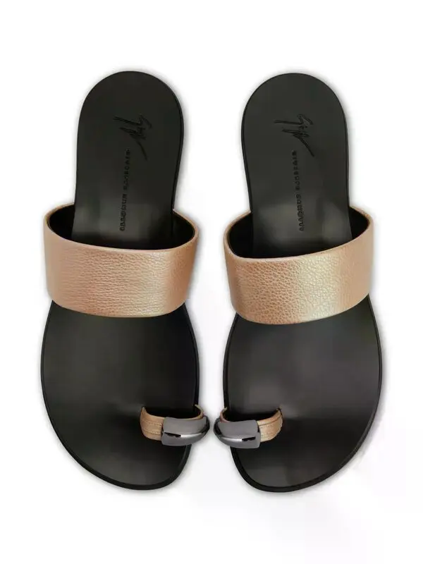 GIUSEPPE ZANOTTI Norbert Leather Toe-loop Sandals - Neutrals