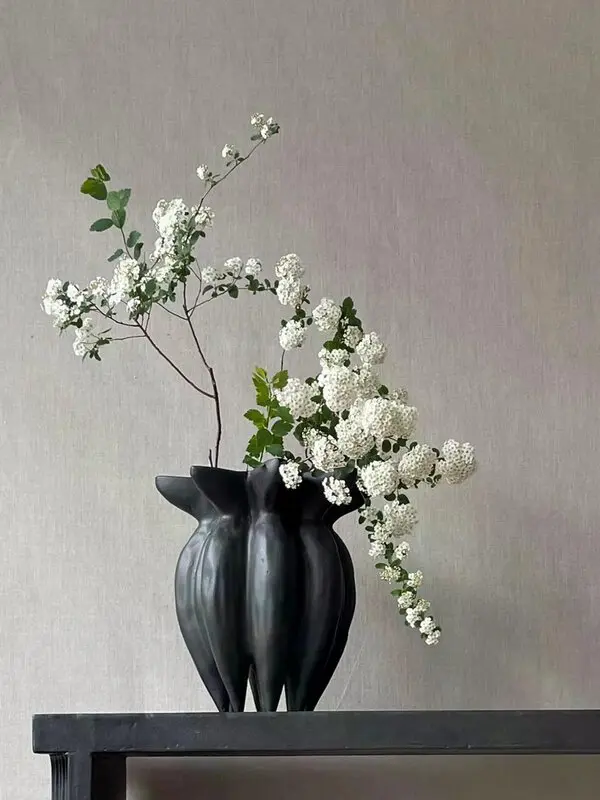 101 COPENHAGEN Lotus Ceramic Vase