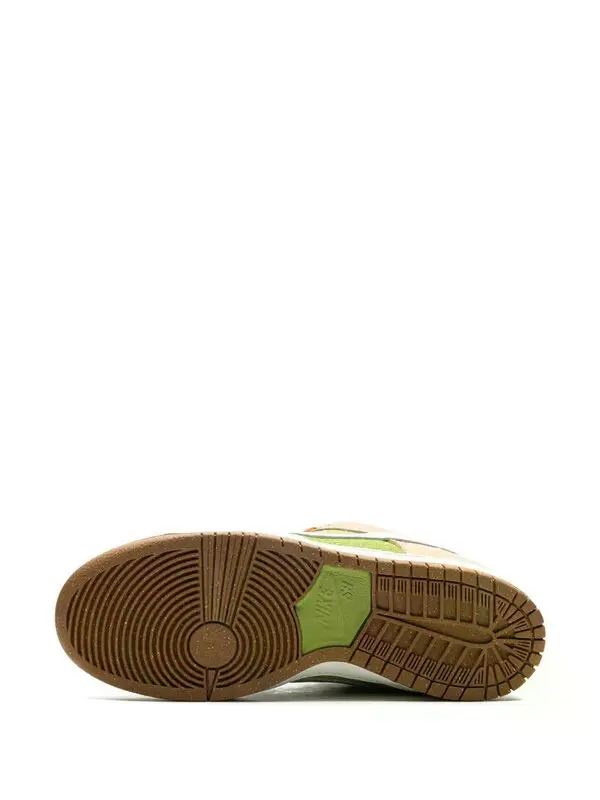 Nike Dunk Low Escargot Sneakers - Green