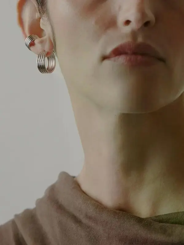 OTIUMBERG Strati Ear Cuff - Silver