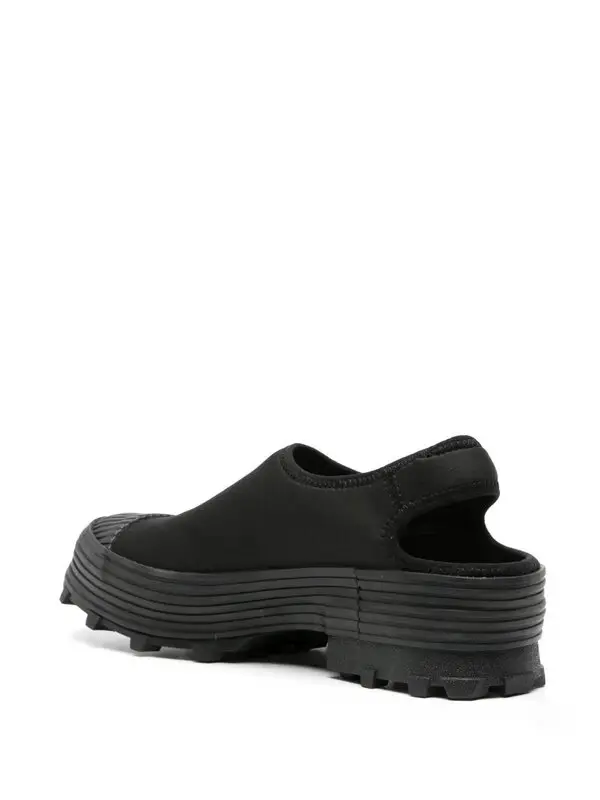 Camper Tractor Clogs - Black