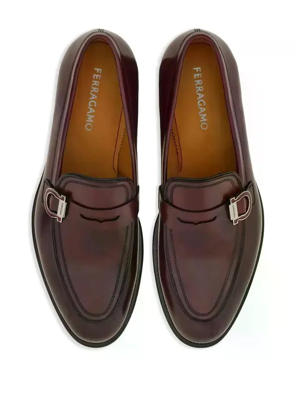 FERRAGAMO Gancini Plaque Leather Loafers