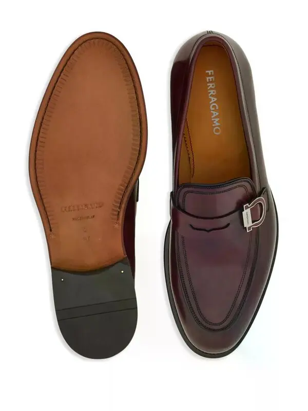 FERRAGAMO Gancini Plaque Leather Loafers