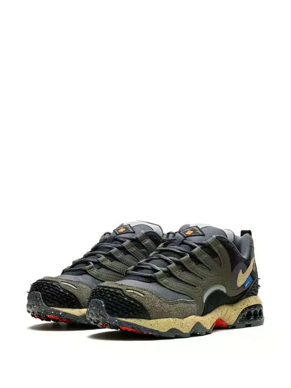 Nike X Undefeated Air Terra Humara Cargo Khaki Sneakers - Brown