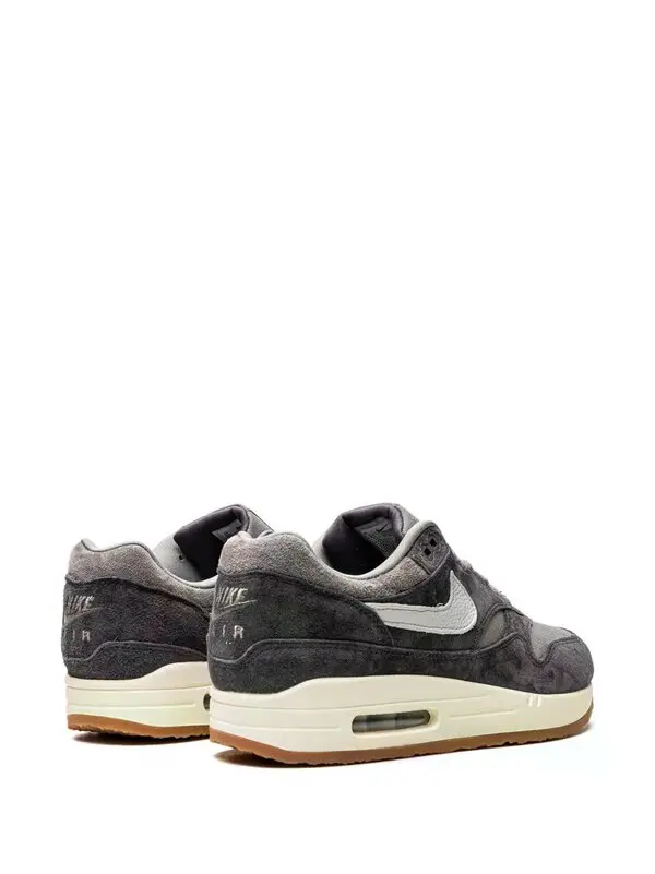 Nike Max 1 Prm Crepe Sneakers