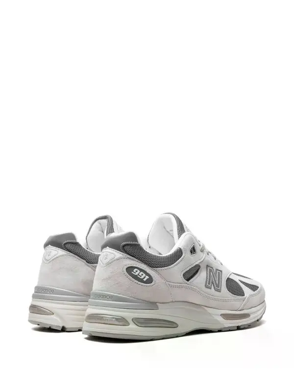 NEW BALANCE Made In V2 Panelled Sneakers - Grey