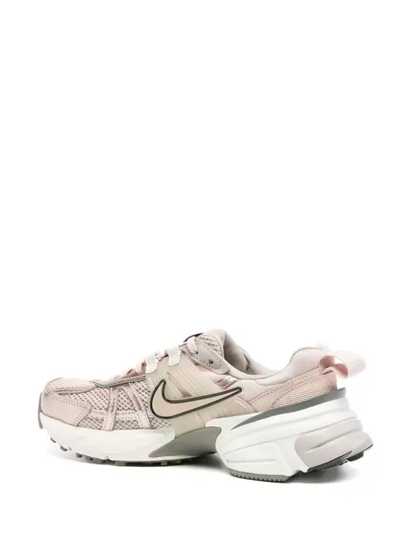 Nike V2k Run Se Sneakers
