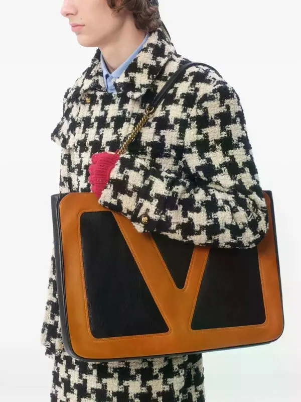 Valentino Garavani Viva Superstar Shoulder Bag - Black