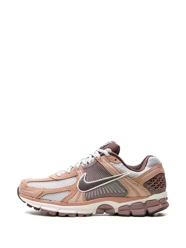 Nike Zoom Vomero 5 Dusted Clay Sneakers - Neutrals