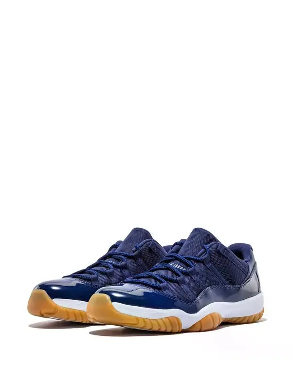 JORDAN Retro Low "navy Gum" Sneakers - Blue