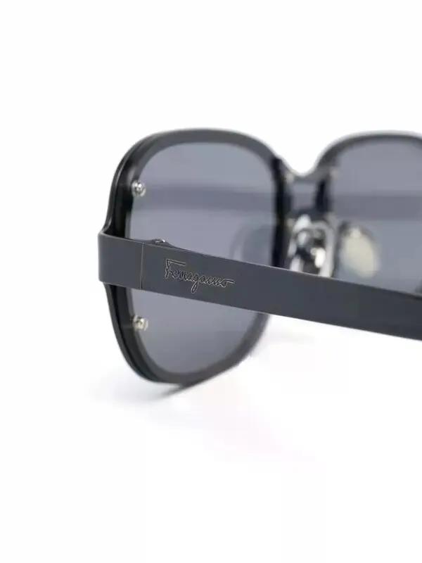 FERRAGAMO Oval Frame Sunglasses