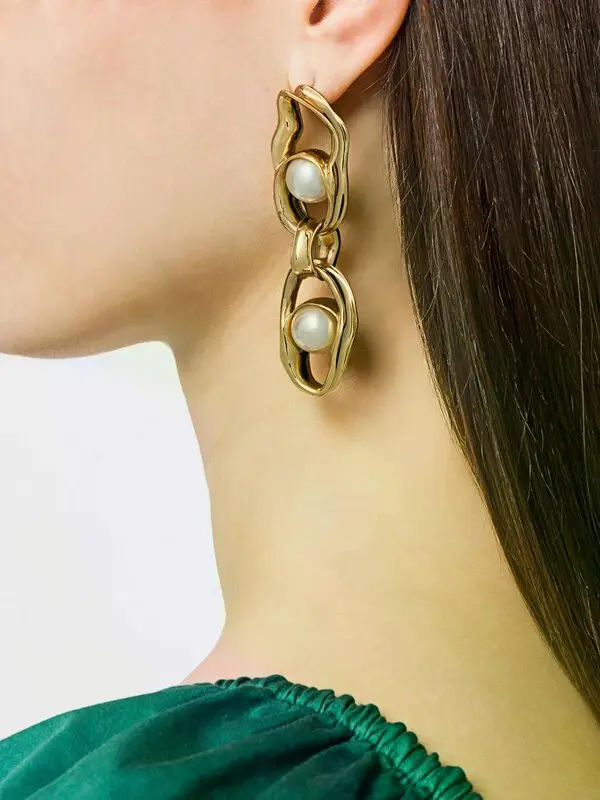 COUP DE COEUR Liquid Pearl Chain Earrings