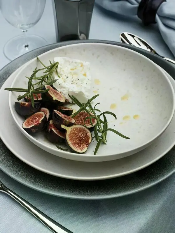 L'Objet Terra Porcelain Plate