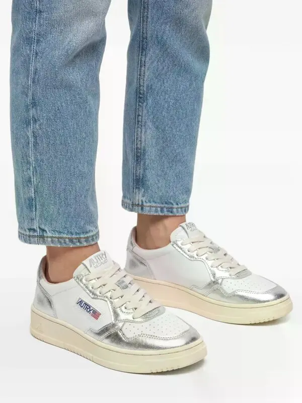AUTRY Medalist Low Bicolor Sneakers - White