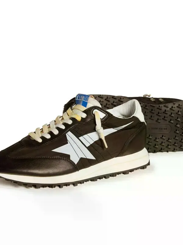 GOLDEN GOOSE Star Leather Sneakers - Black