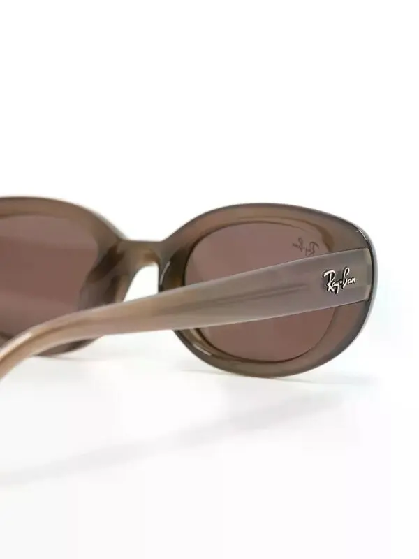 Ray-ban Oval Frame Sunglasses With Lenses