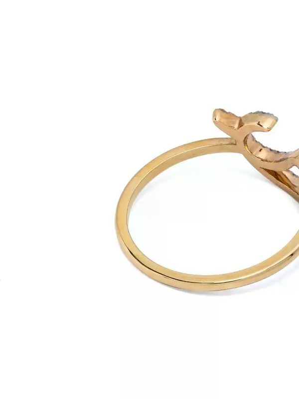 Yvonne Léon 18kt Yellow Dauphin Diamond Ring