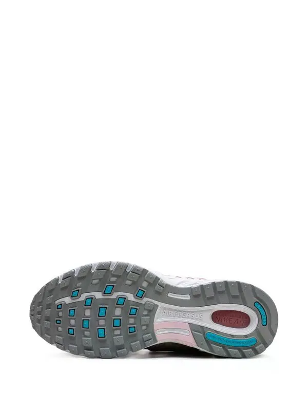 Nike Pegasus 2k5 "pawprint" Sneakers - Grey
