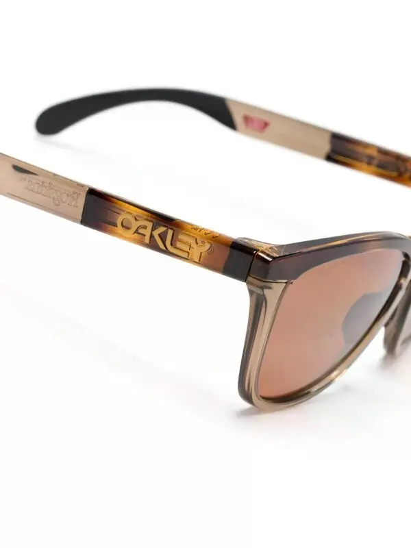 Oakley Frogskins Sunglasses - Brown