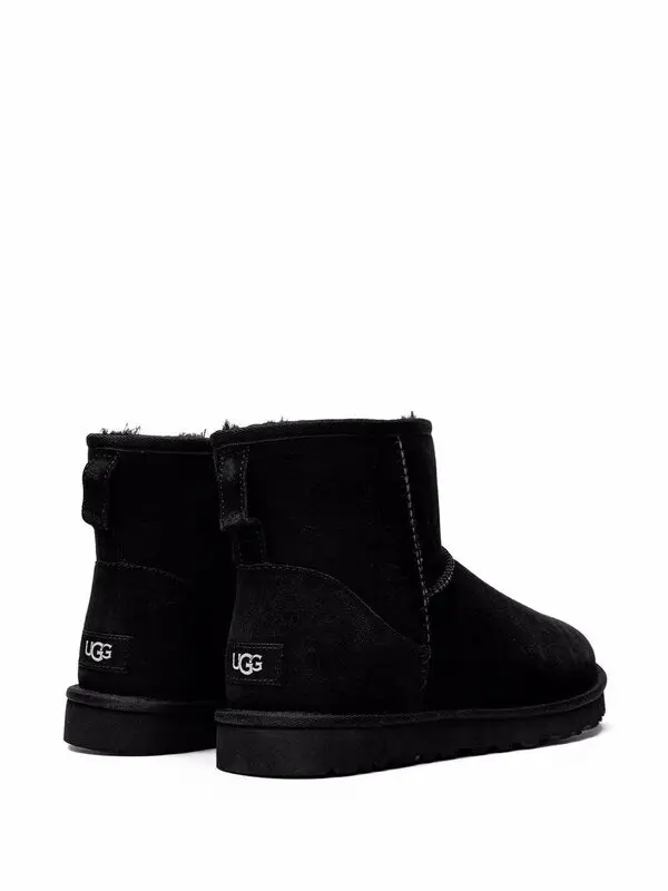 UGG Classic Mini Boots - Black
