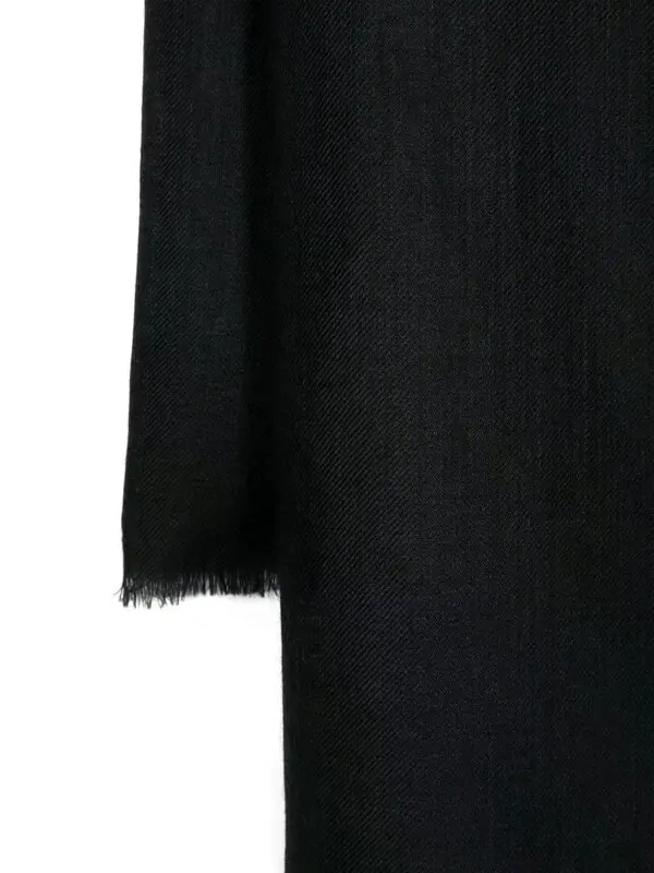 D4.0 Fringed Scarf - Black
