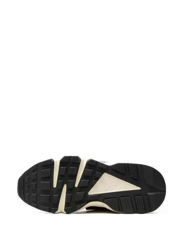 Nike Huarache 'beetroot' Sneakers