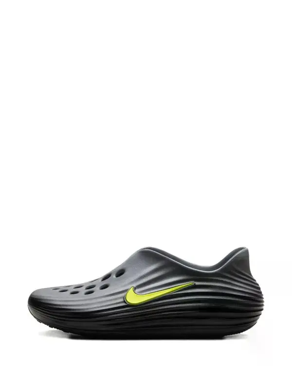 Nike Reactx Rejuven8 Sneakers - Black
