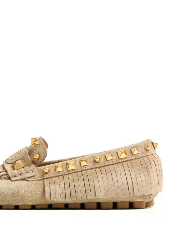 Valentino Garavani Plaster Caster Driver Loafers With Fringe And Studs - Neutrals