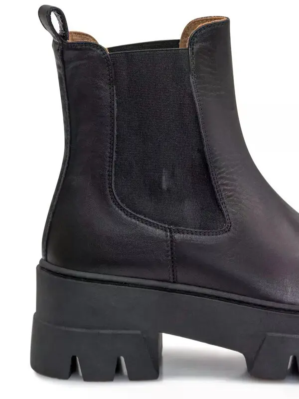 ENNEQUADRO Leather Chelsea Boots With Elasticated Panels And Lug Sole